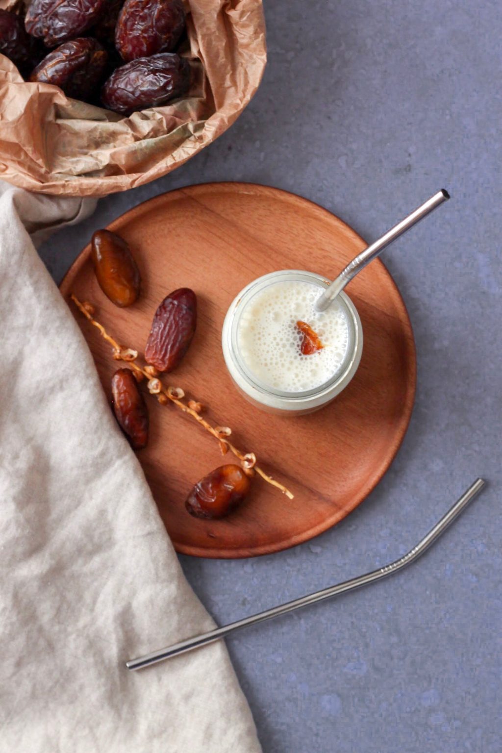 Milkshake à la banane et aux dattes — stoemp it up